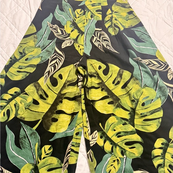 FARM Rio | Pants & Jumpsuits | Farm Rio Green Leaf Print Jumpsuit ...